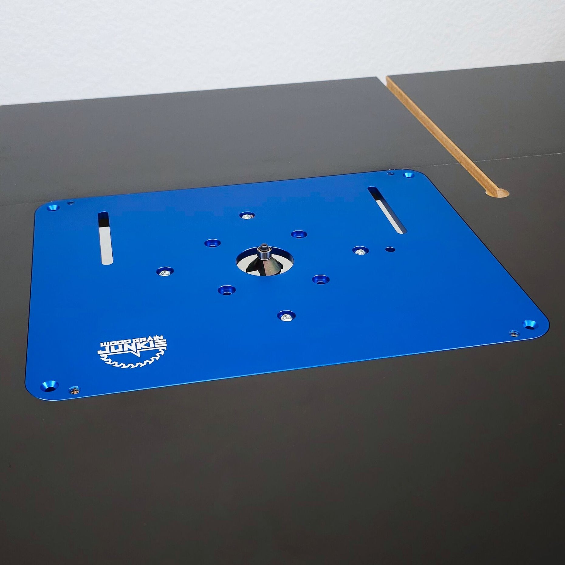 Aluminum Router Table Insert Plate | Wood Grain Junkie