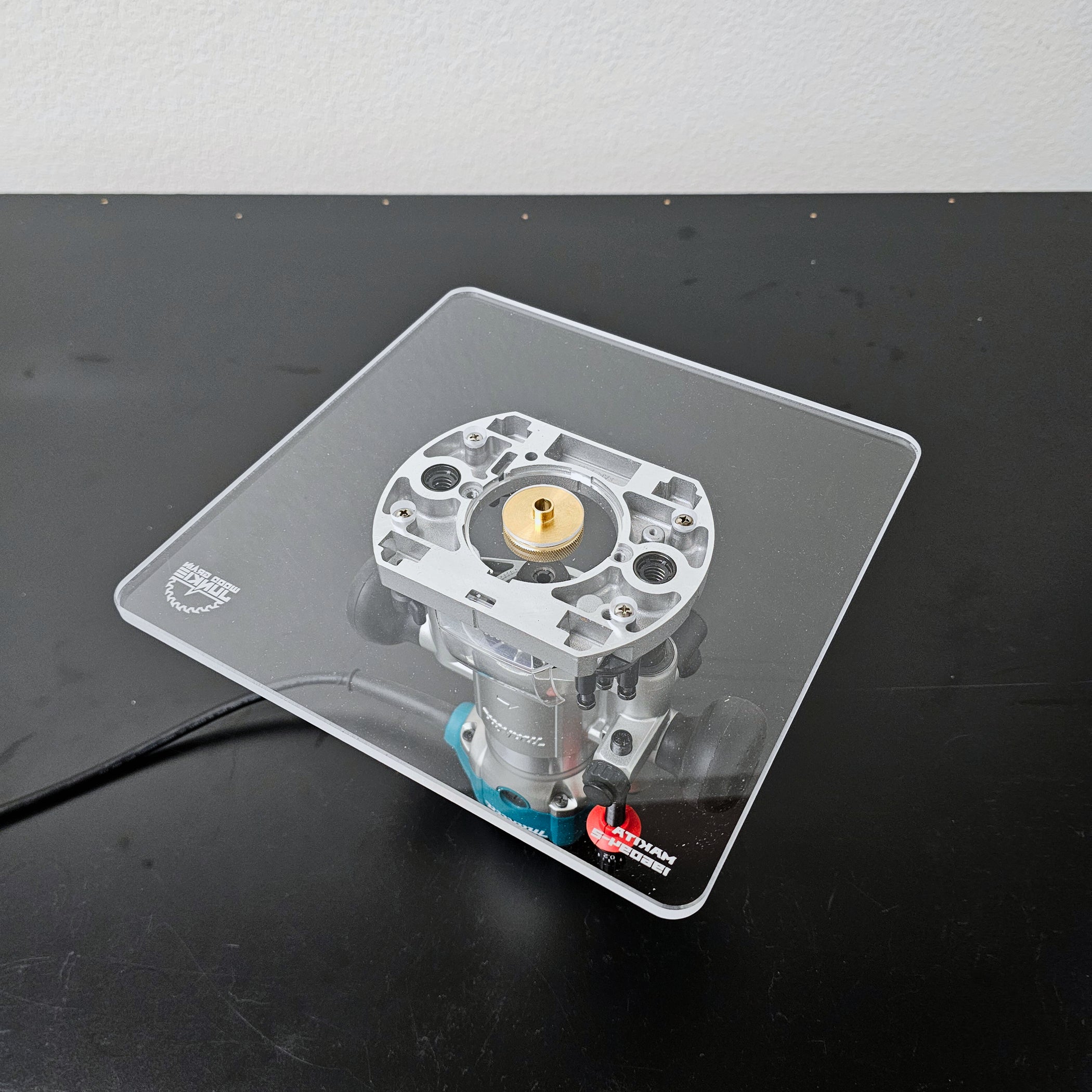 TrimFit Pro® 10in Base Plate - Makita Trim Router Plunge Base (196094-