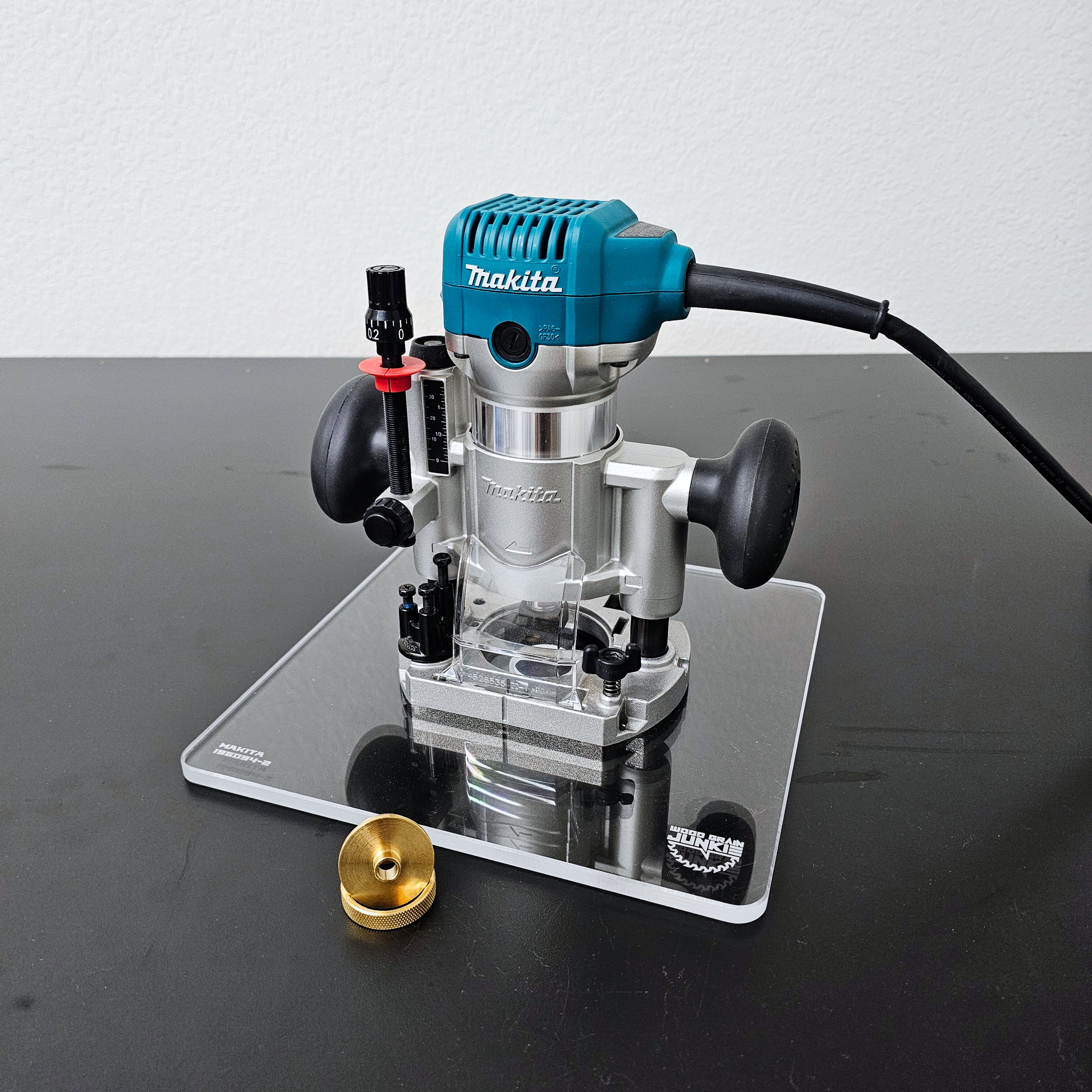 TrimFit Pro® 10in Base Plate - Makita Trim Router Plunge Base (196094-